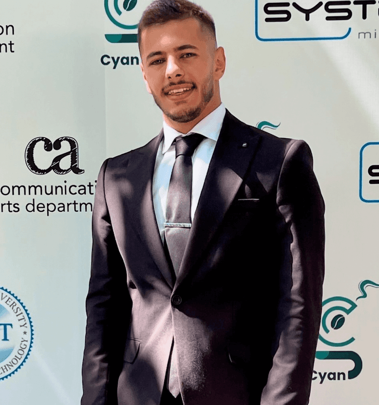 Full Stack Web Development Course - Devrabic | Learn Programming in Arabic